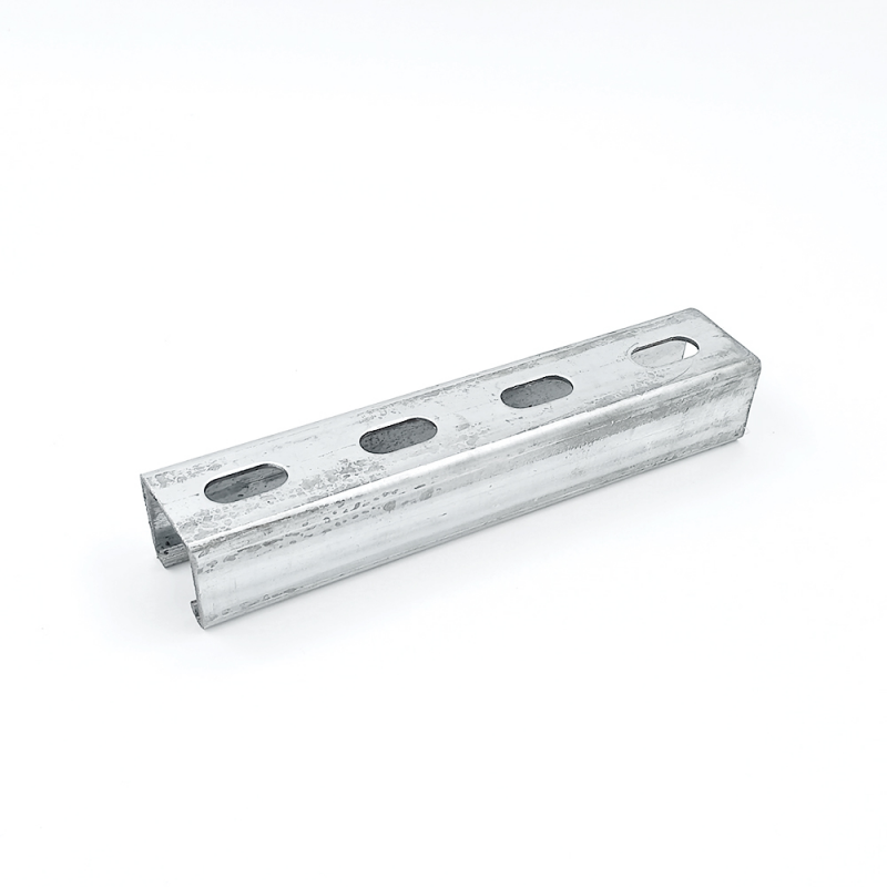 40×40 Scotted Channel